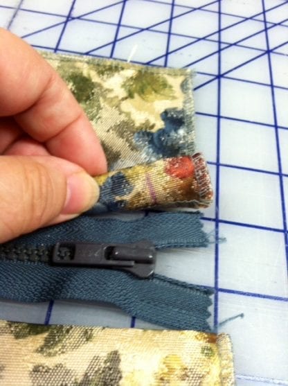 Inserting an Exposed Separating Zipper - Fit For Art Patterns